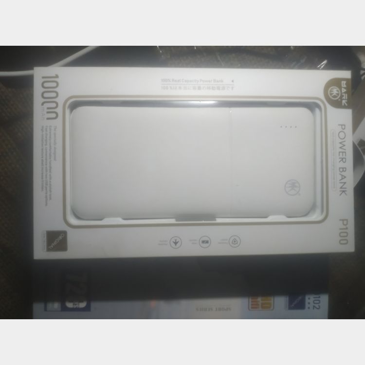 လျှပ်စစ်ပစ္စည်းများ - power bank နဲ့ bluetooth earphone Price in ...