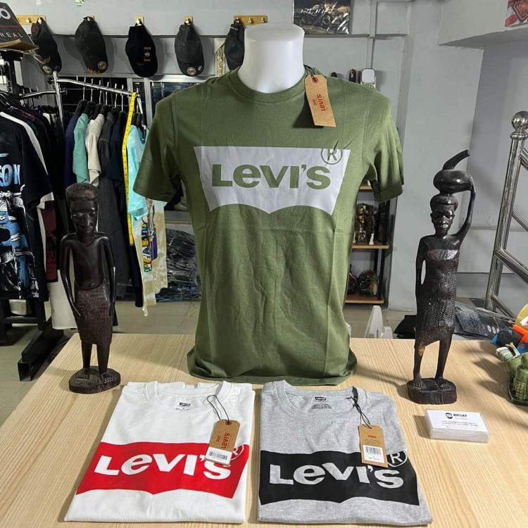 အဝတ်အထည်နှင့် အဆင်တန်ဆာများ - levi's (buy 2 get 1)&(20%off) 25000ks တထည ...