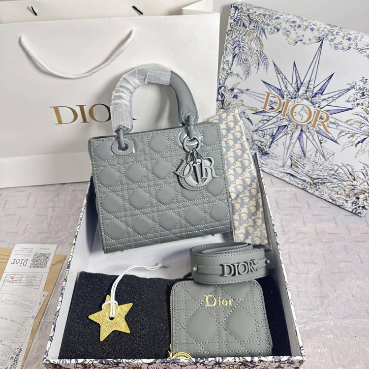အဝတ်အထည်နှင့် အဆင်တန်ဆာများ - dior women bag Price in Myanmar ...