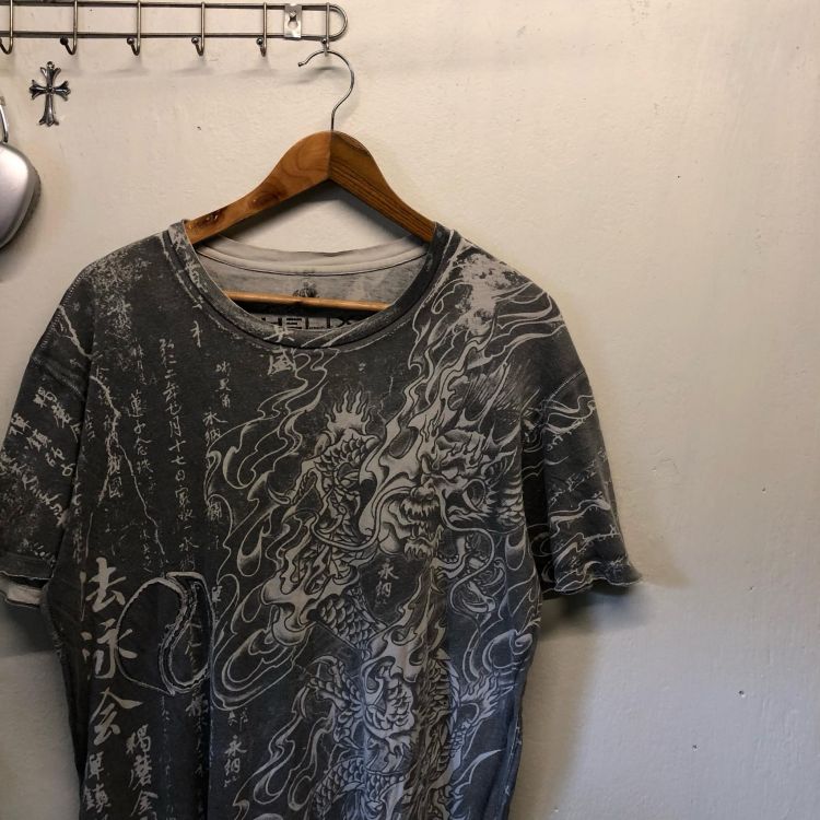 အဝတ်အထည်နှင့် အဆင်တန်ဆာများ - helix y2k shoulder 18 length 27 Price in ...