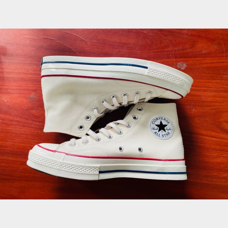 အဝတ်အထည်နှင့် အဆင်တန်ဆာများ - converse chuck 70 size-41 Price in ...
